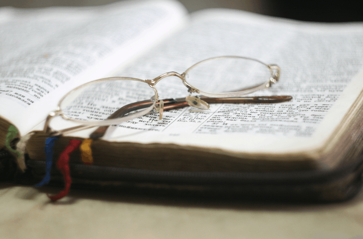 Types of Commentaries: A Guide for Bible Readers - Best Bible Commentaries