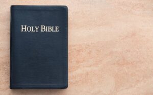 Is the NLT a Good Bible Translation? - Best Bible Commentaries