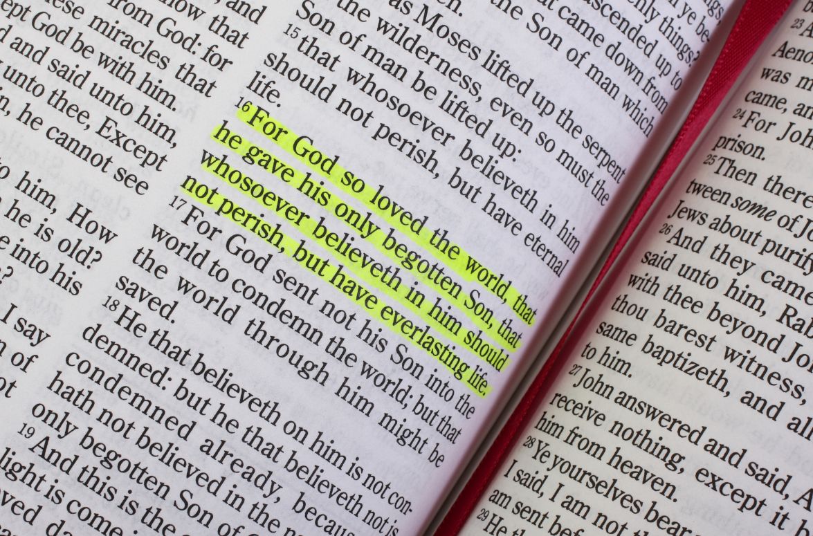 Exegesis vs. Eisegesis: What's the Difference? - Best Bible Commentaries