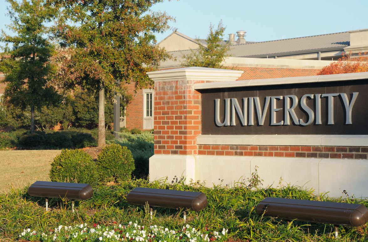 What Does Grand Canyon University Believe? - Best Bible Commentaries